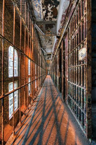 Kendall Reeves: Pictures that Evoke Old-Time Feelings (PHOTO GALLERY ...