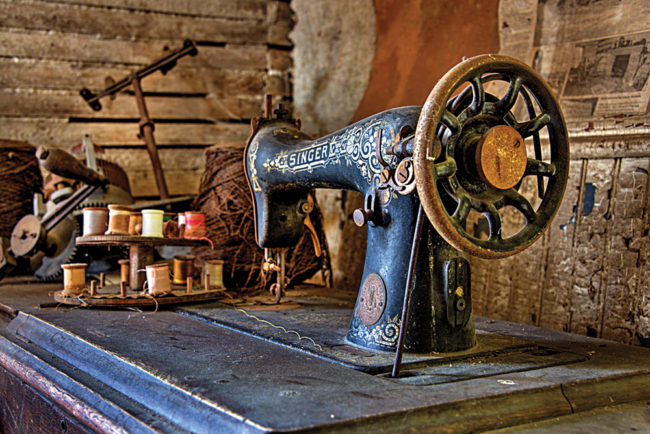 Kendall Reeves: Pictures that Evoke Old-Time Feelings (PHOTO GALLERY ...