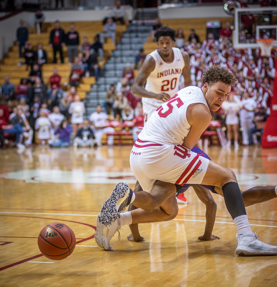 Hoosiers Overcome Early Struggles to Slay Lions (PHOTO GALLERY) - Bloom ...